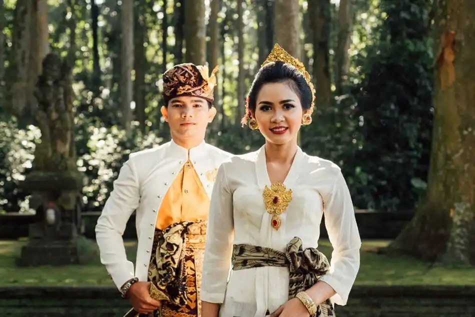9 Pakaian Adat Bali Yang Unik Dan Penuh Makna